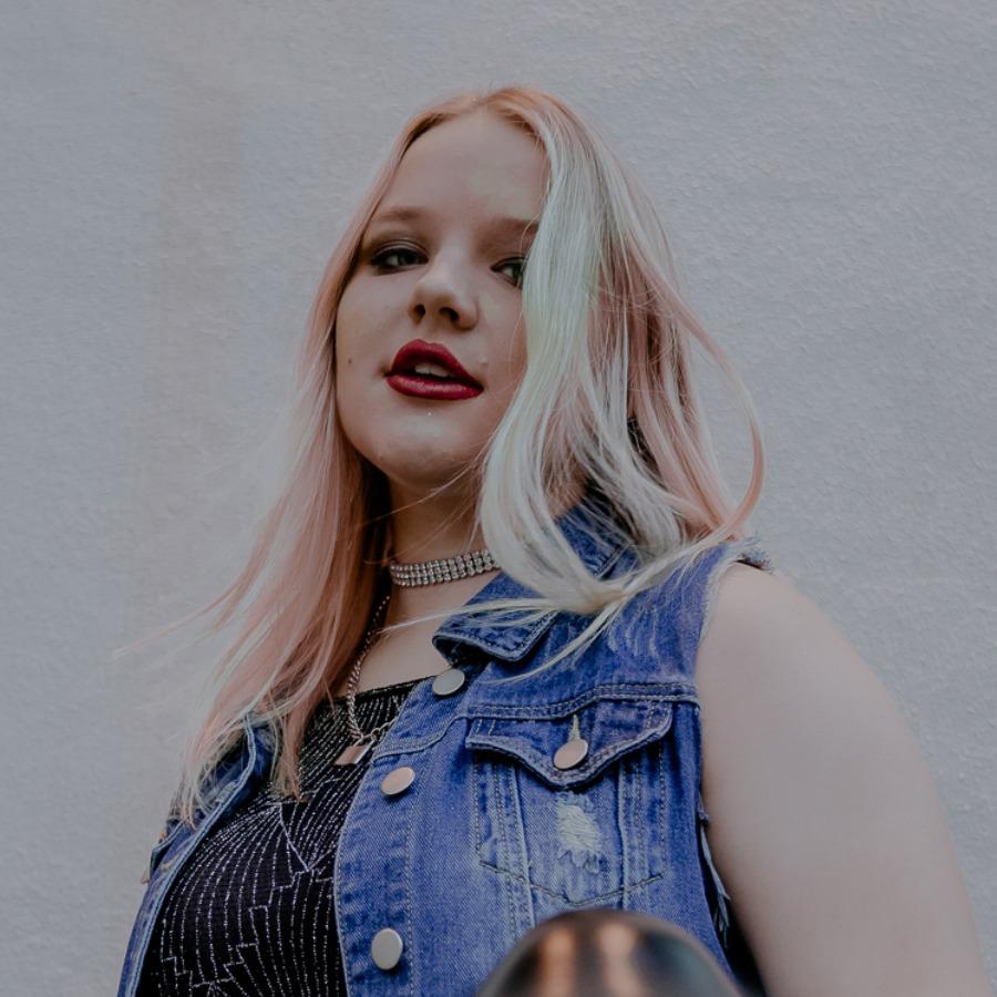 Scener - @abbykrocks